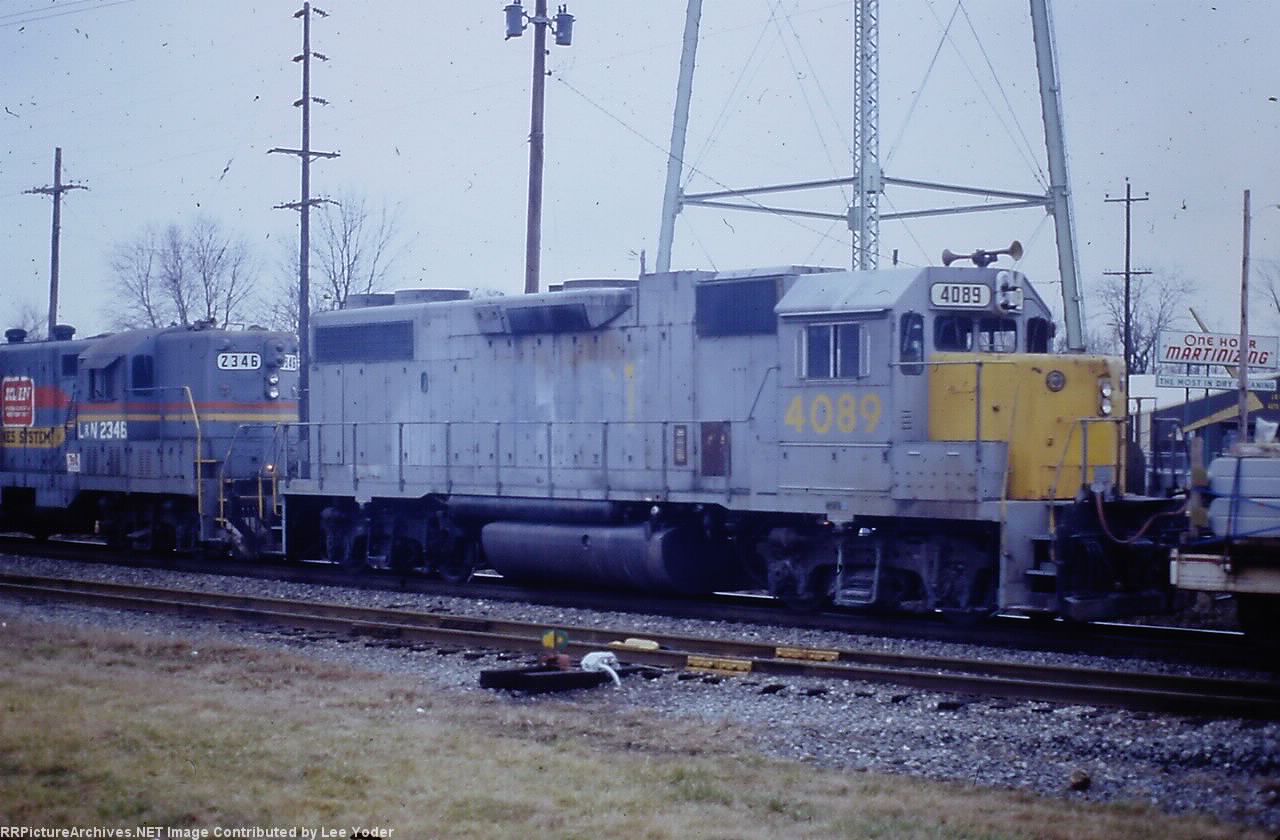 SBD 4089 GP38-2